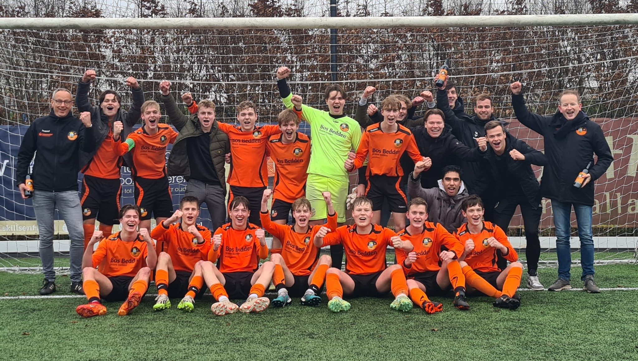 S.V. Nieuwleusen JO19-1 kampioen | sv Nieuwleusen