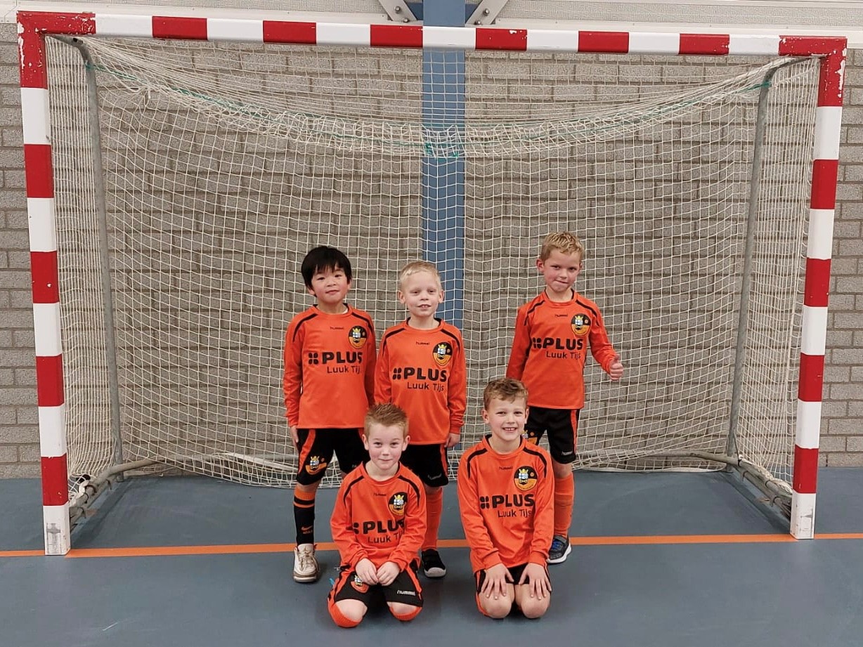 S.V. Nieuwleusen JO7-1 Zaalkampioen 2022-2023 | sv Nieuwleusen