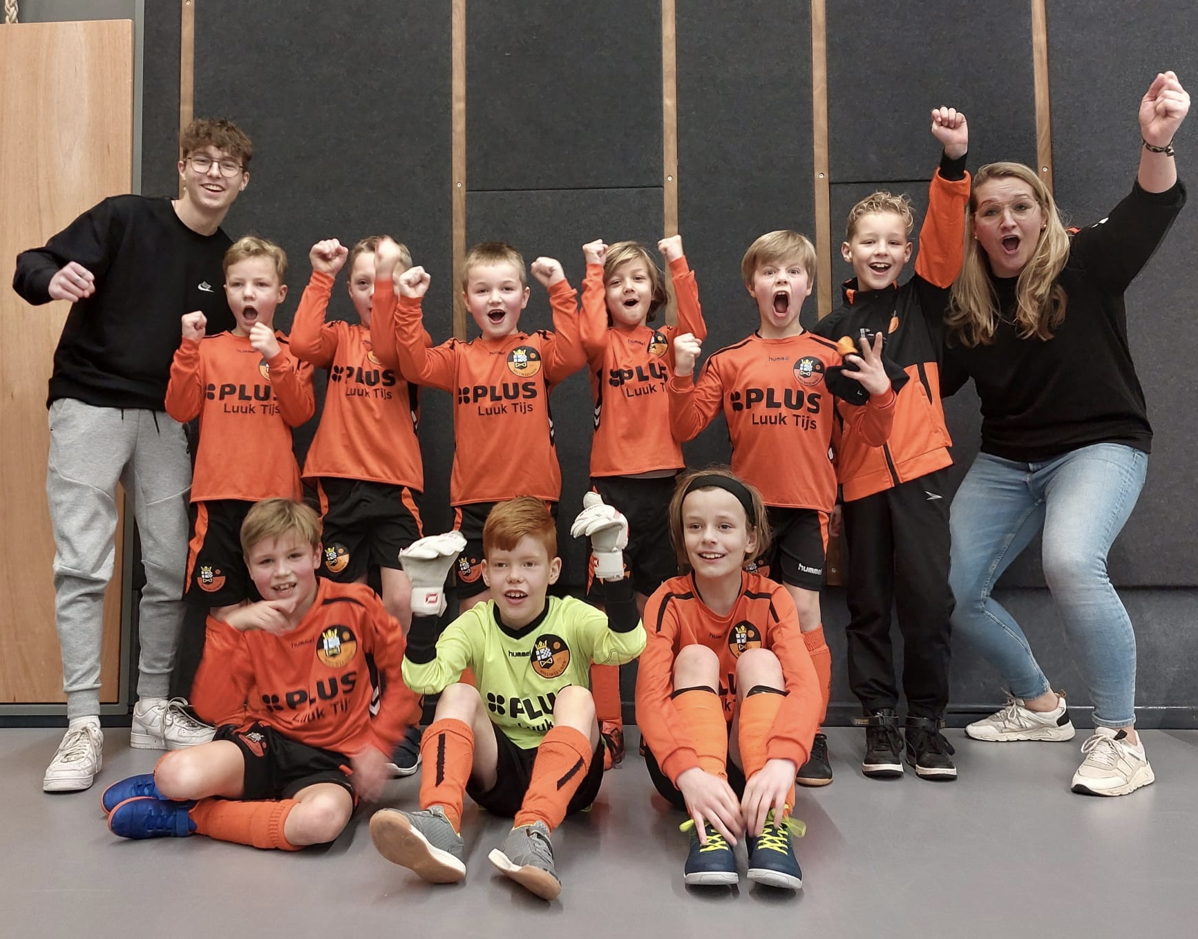 S.V. Nieuwleusen MO11-1 zaalkampioen 2022-2023 | sv Nieuwleusen